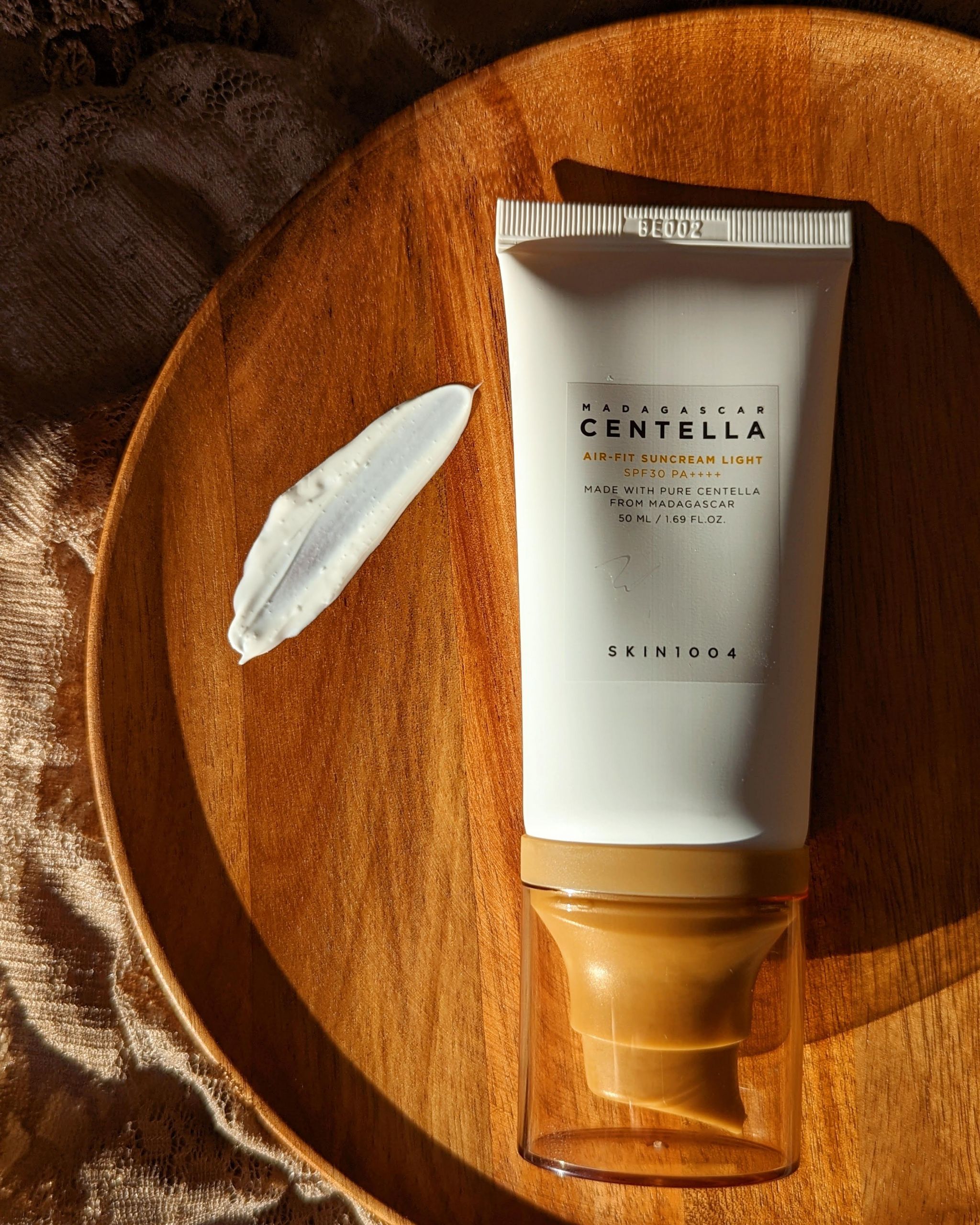 SKIN1004 Madagascar Centella Hyalu-Cica Water-Fit Sun Serum Review ...